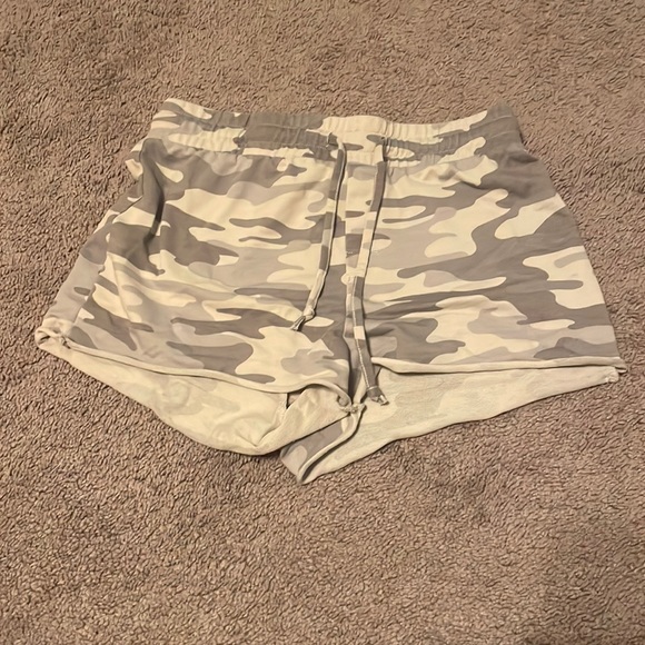 Z Supply | Shorts | Camo White And Green Shorts | Poshmark